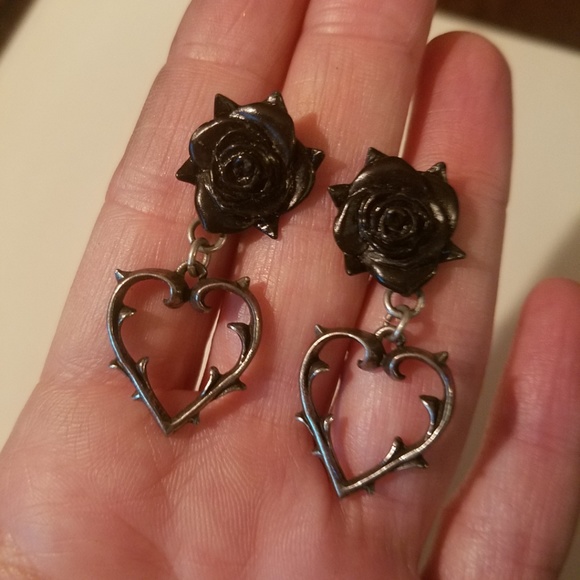 Alchemy Gothic | Jewelry | Alchemy Gothic Rose Heart Dangle Earrings ...